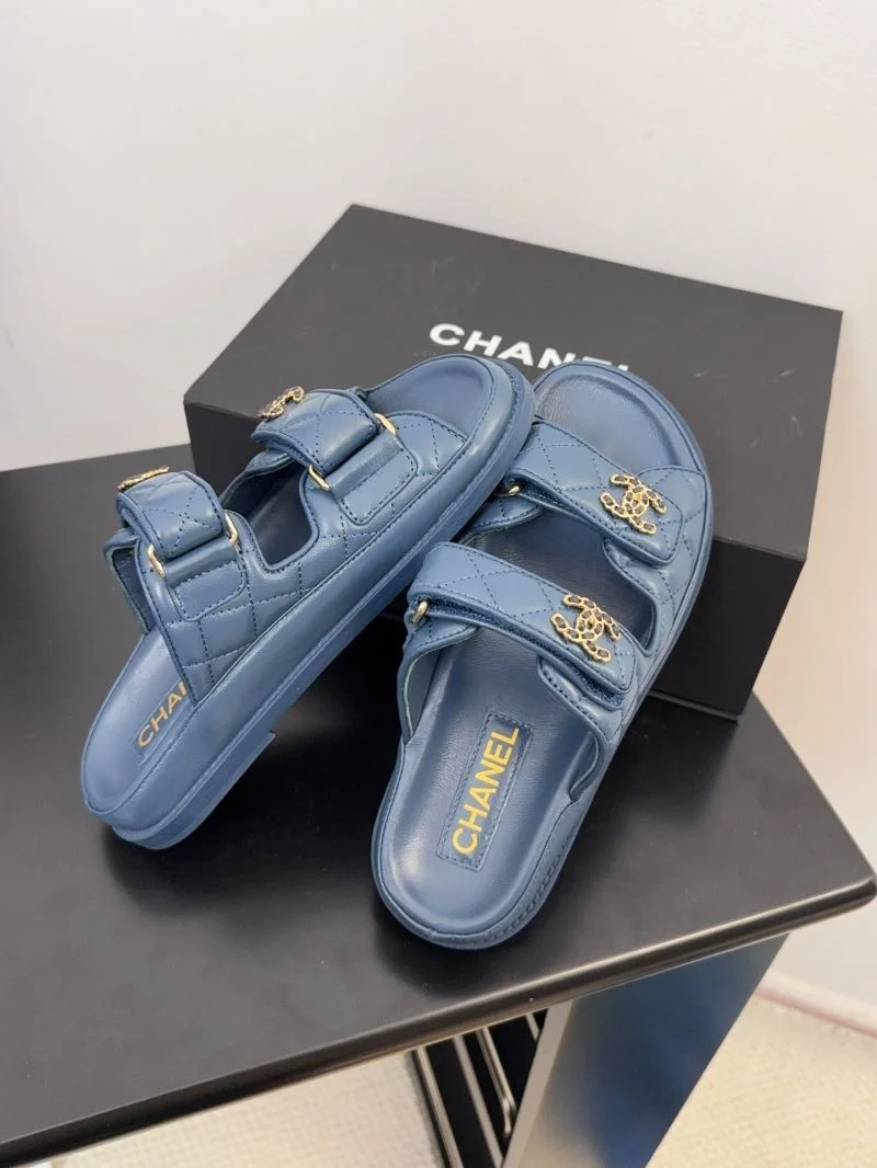 Accurate model Chanel Slippers