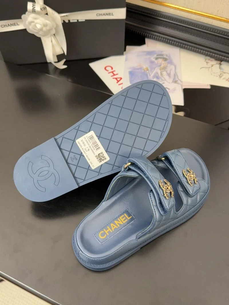 Accurate model Chanel Slippers
