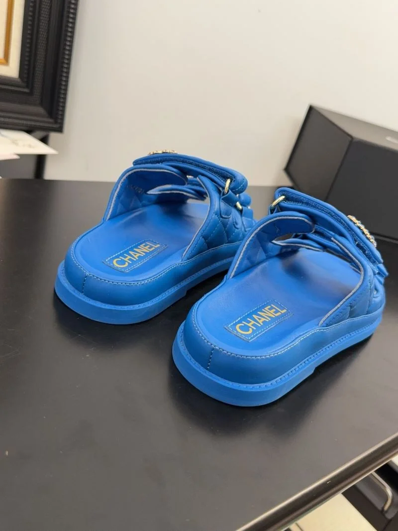 Accurate model Chanel Slippers