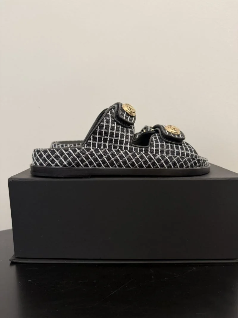 Mirror quality Chanel Slippers