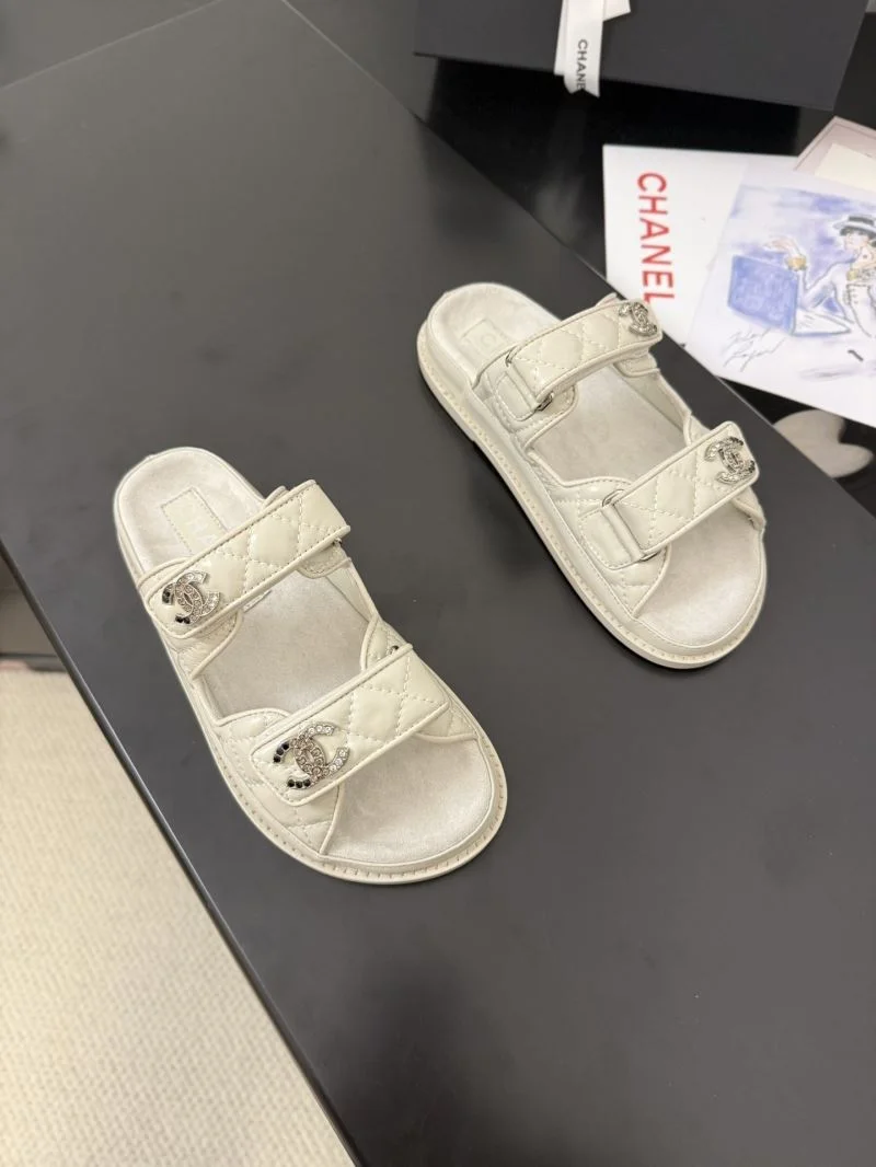 Mirror quality Chanel Slippers
