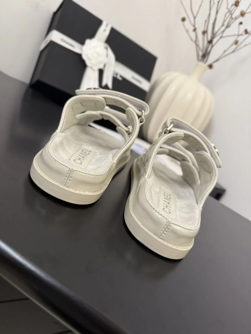 Mirror quality Chanel Slippers