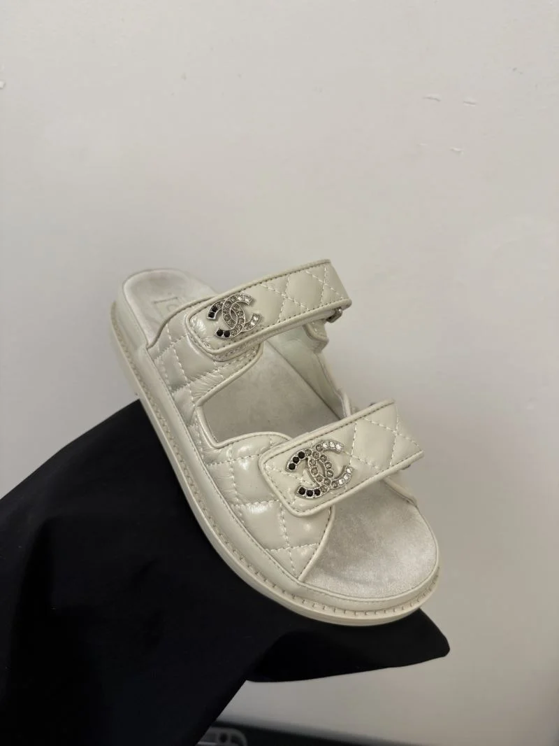 Mirror quality Chanel Slippers