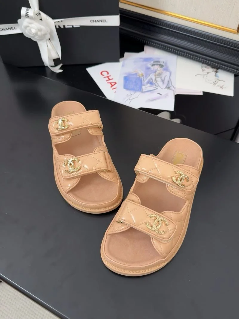 Accurate model Chanel Slippers