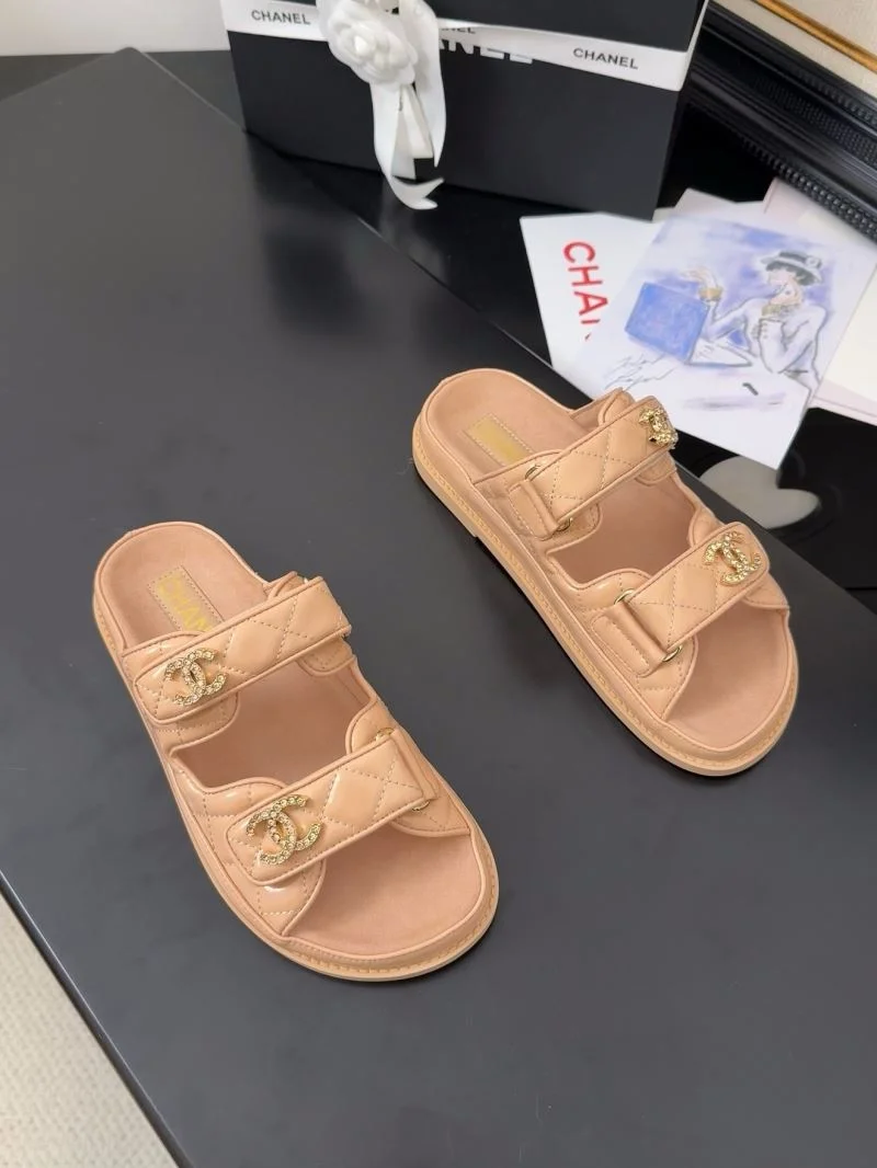 Accurate model Chanel Slippers