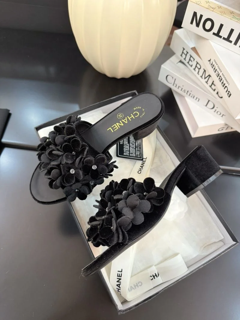 Top match Chanel Slippers