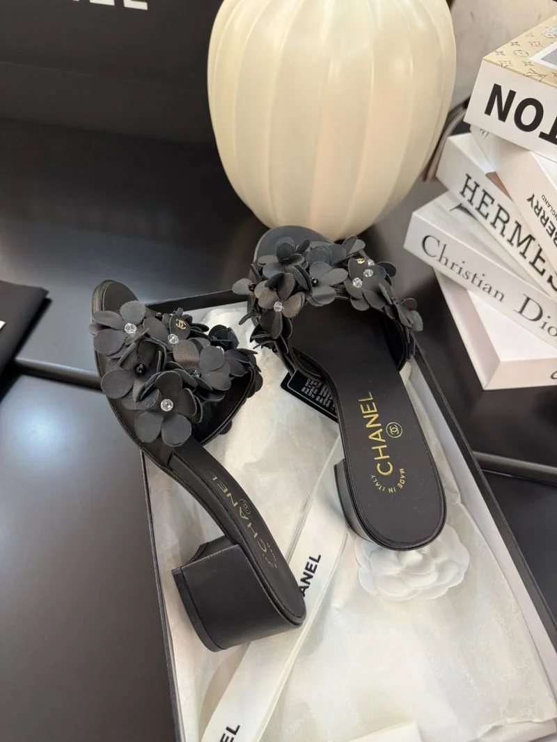 Top match Chanel Slippers