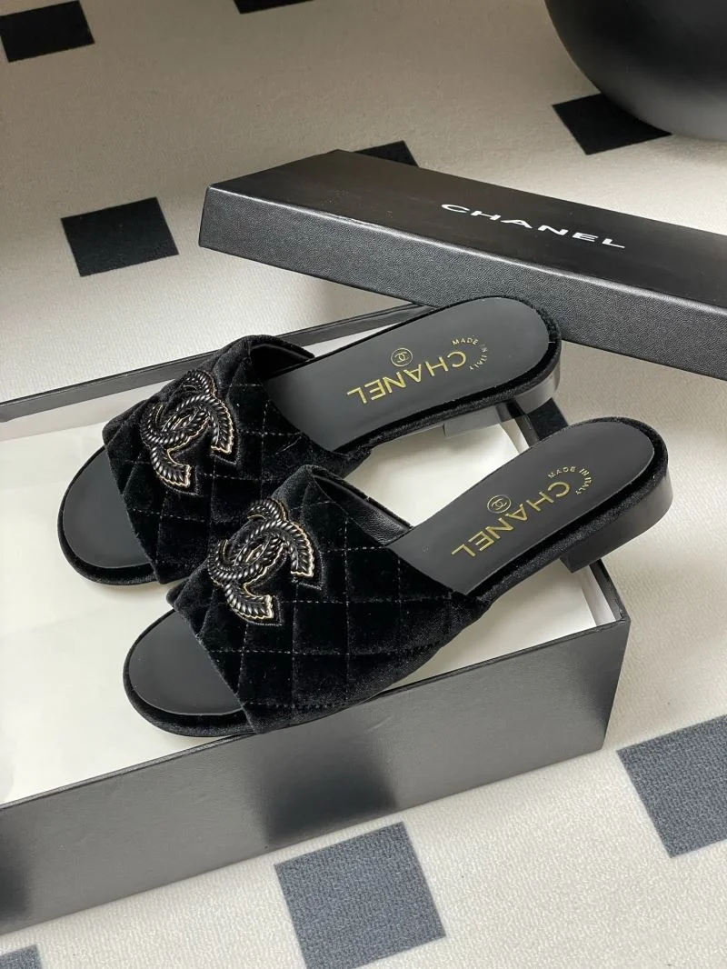 Brand-authenticated Chanel Slippers