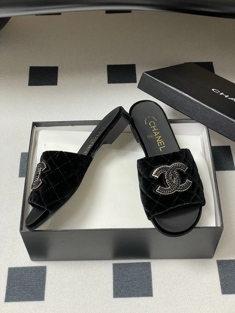Brand-authenticated Chanel Slippers
