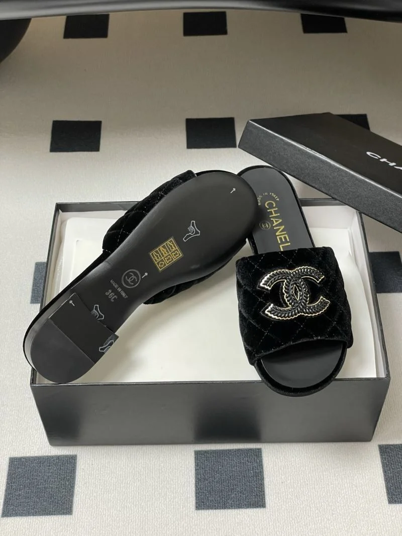 Brand-authenticated Chanel Slippers