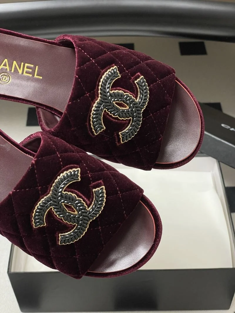 1:1 copy Chanel Slippers