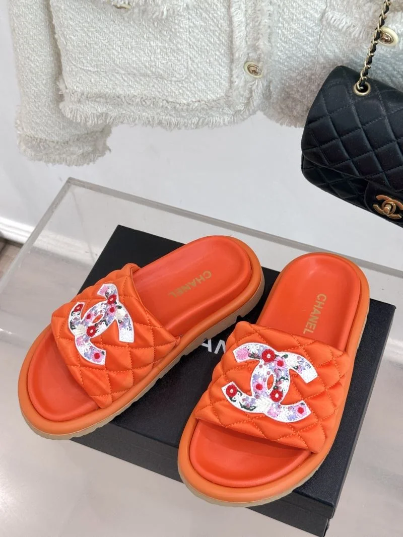 Top match Chanel Slippers