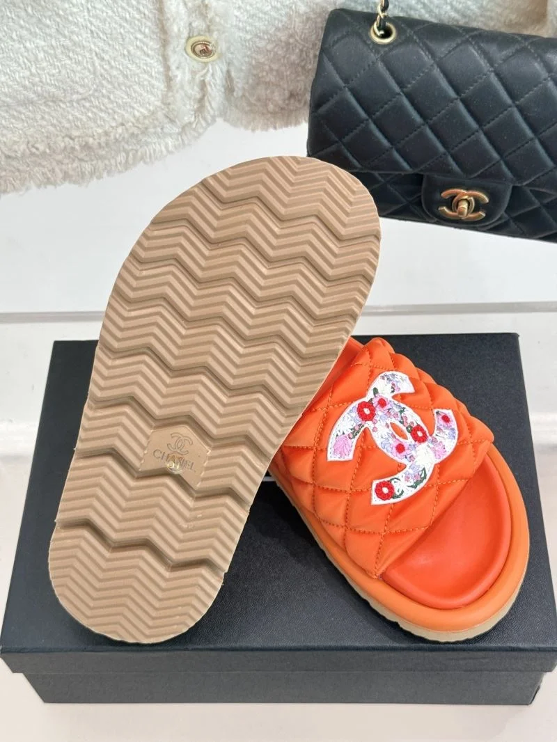 Top match Chanel Slippers