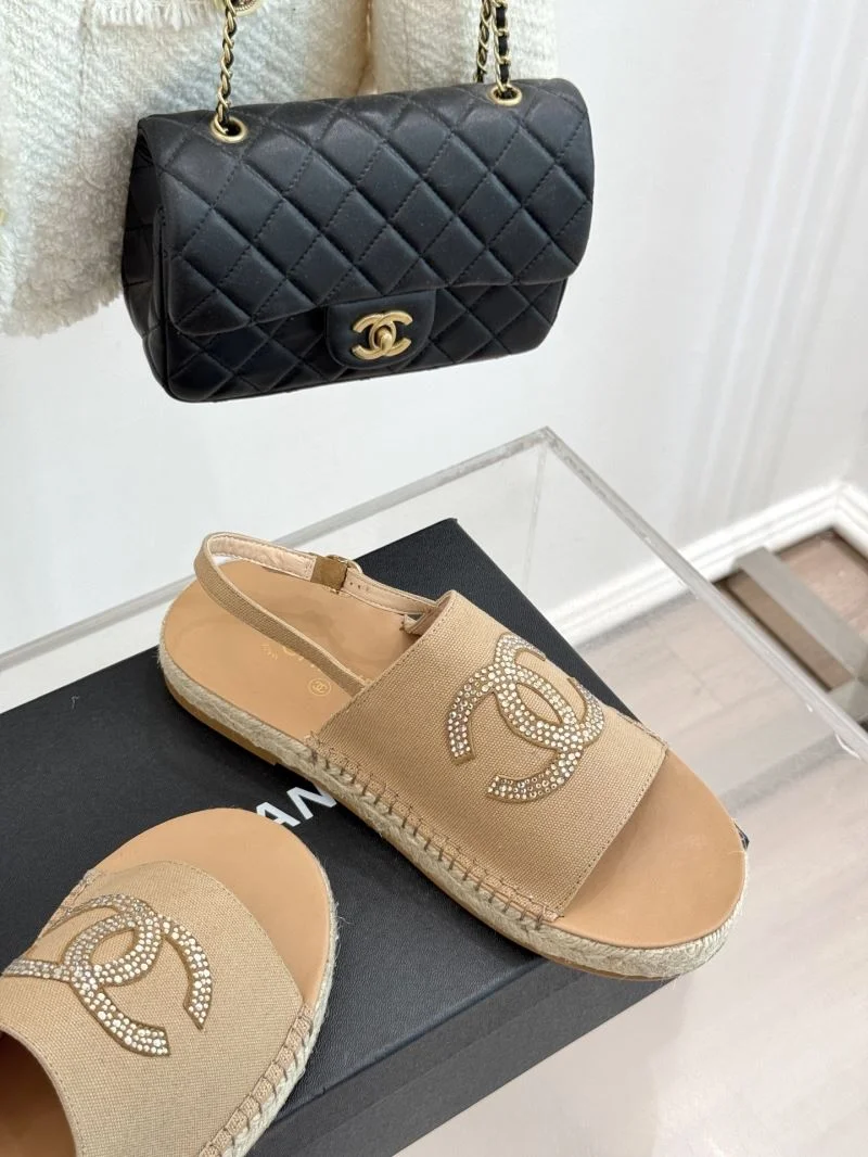 Top match Chanel Slippers