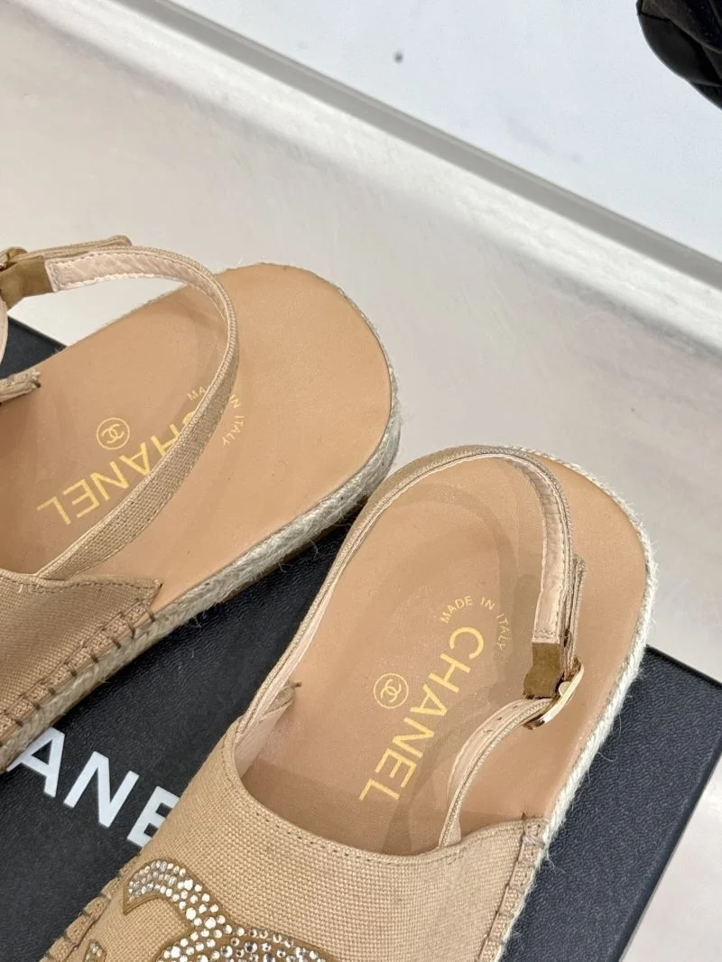 Top match Chanel Slippers
