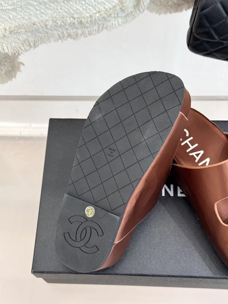 Brand-authenticated Chanel Slippers