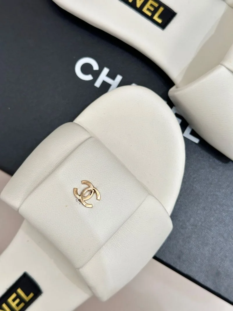1:1 copy Chanel Slippers