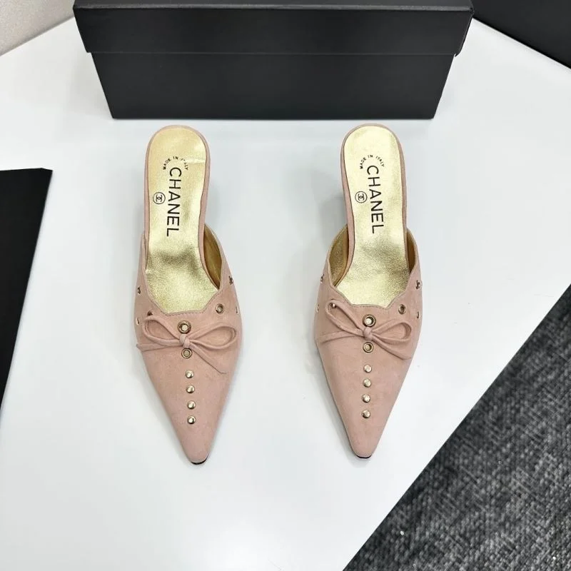Top match Chanel Slippers