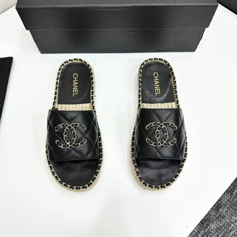 Accurate model Chanel Slippers