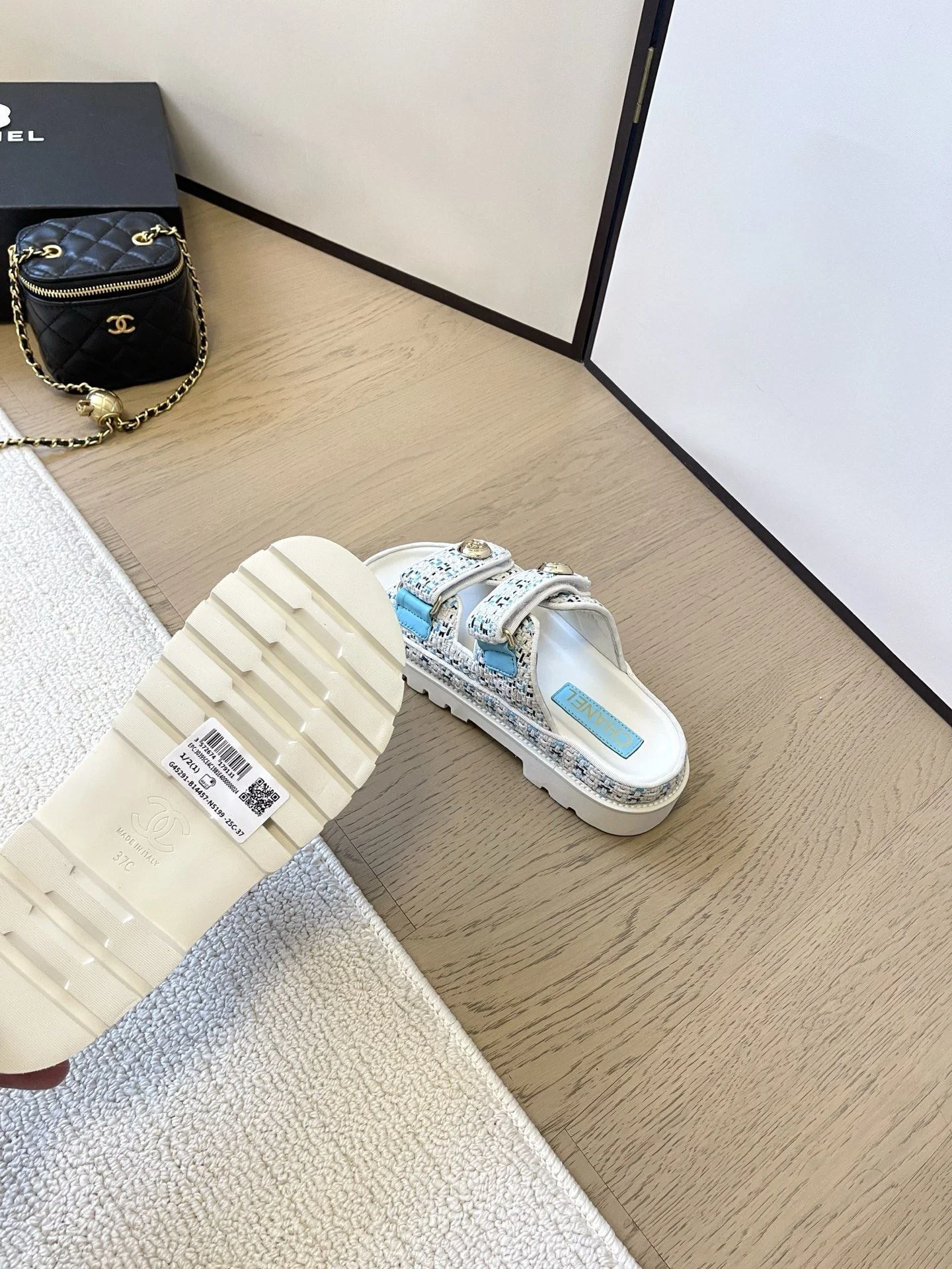 Bargain Chanel Slippers