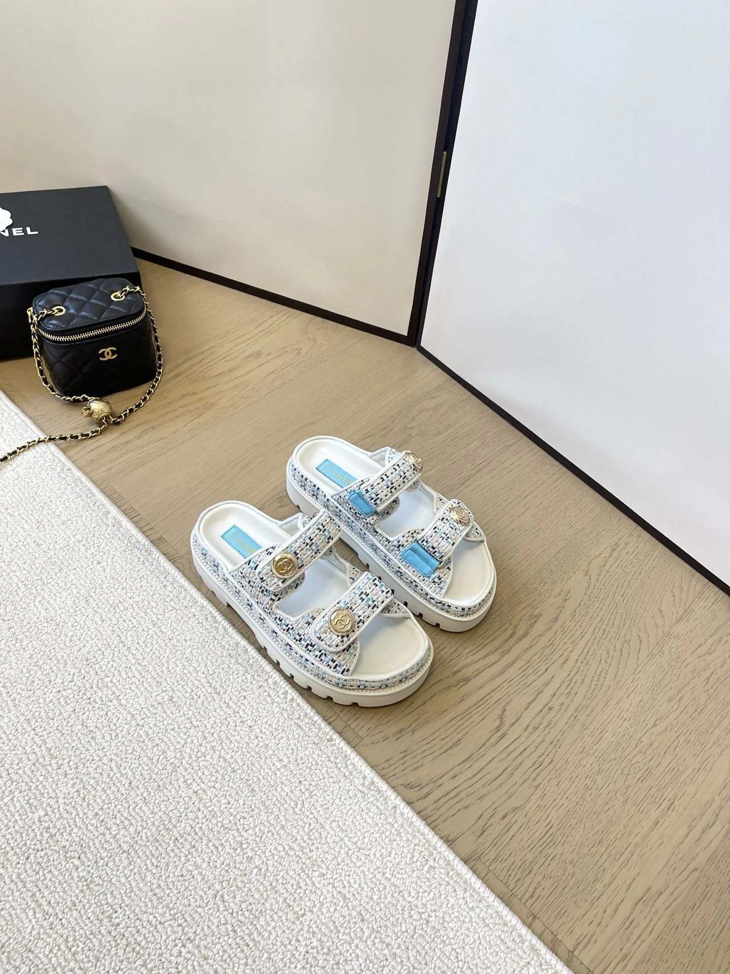Bargain Chanel Slippers