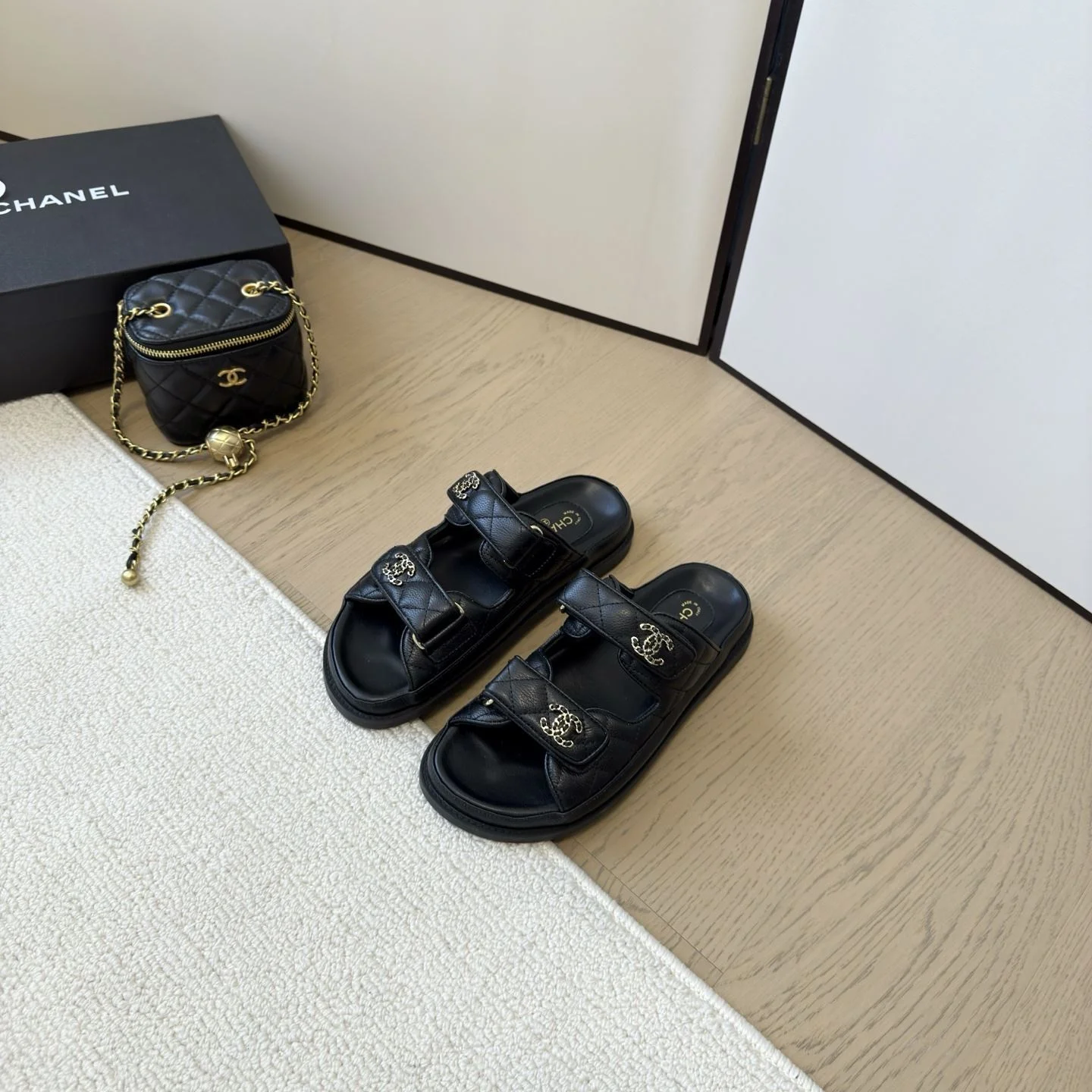 Precise copy Chanel Slippers