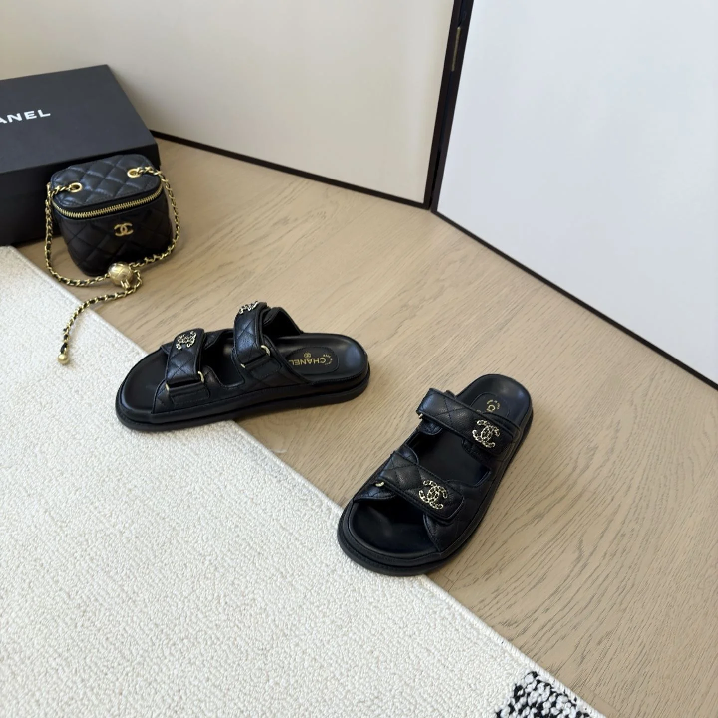 Precise copy Chanel Slippers