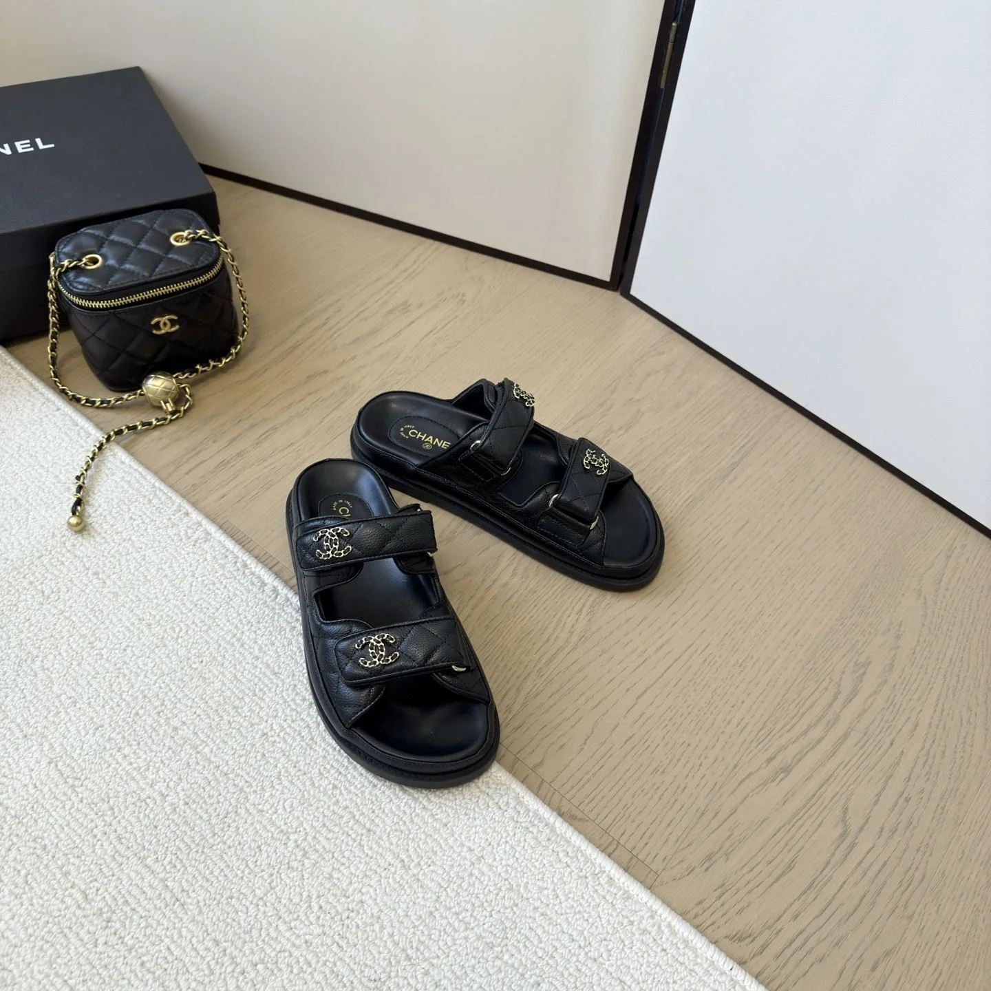Precise copy Chanel Slippers