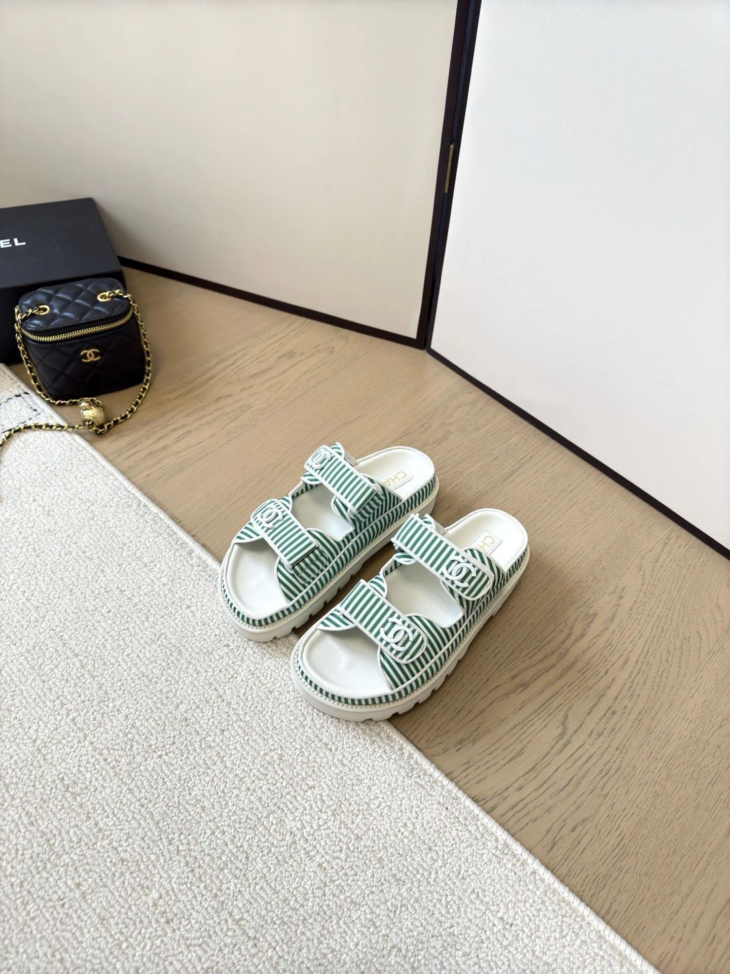 Exact replica Chanel Slippers