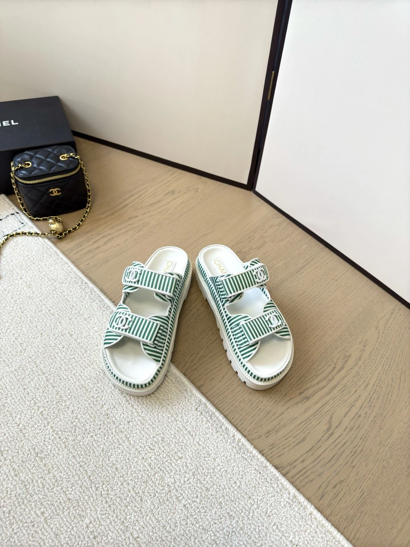 Exact replica Chanel Slippers