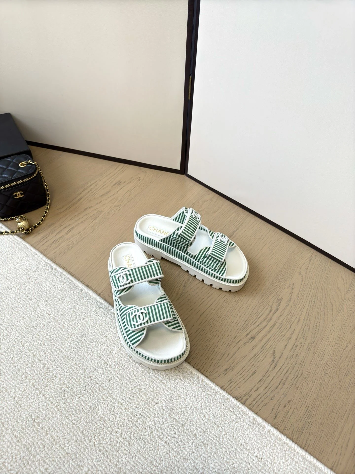Exact replica Chanel Slippers