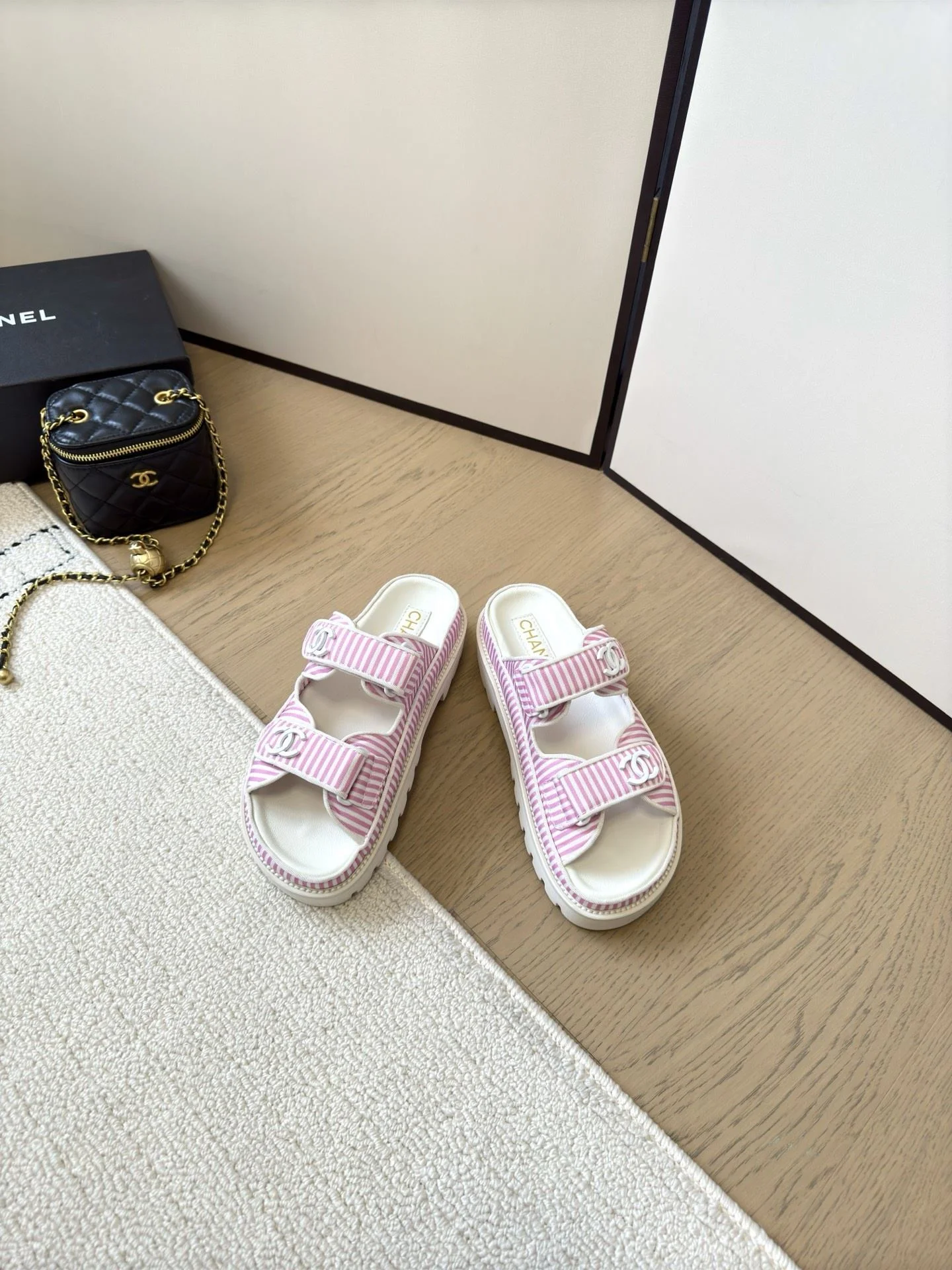 Precise copy Chanel Slippers