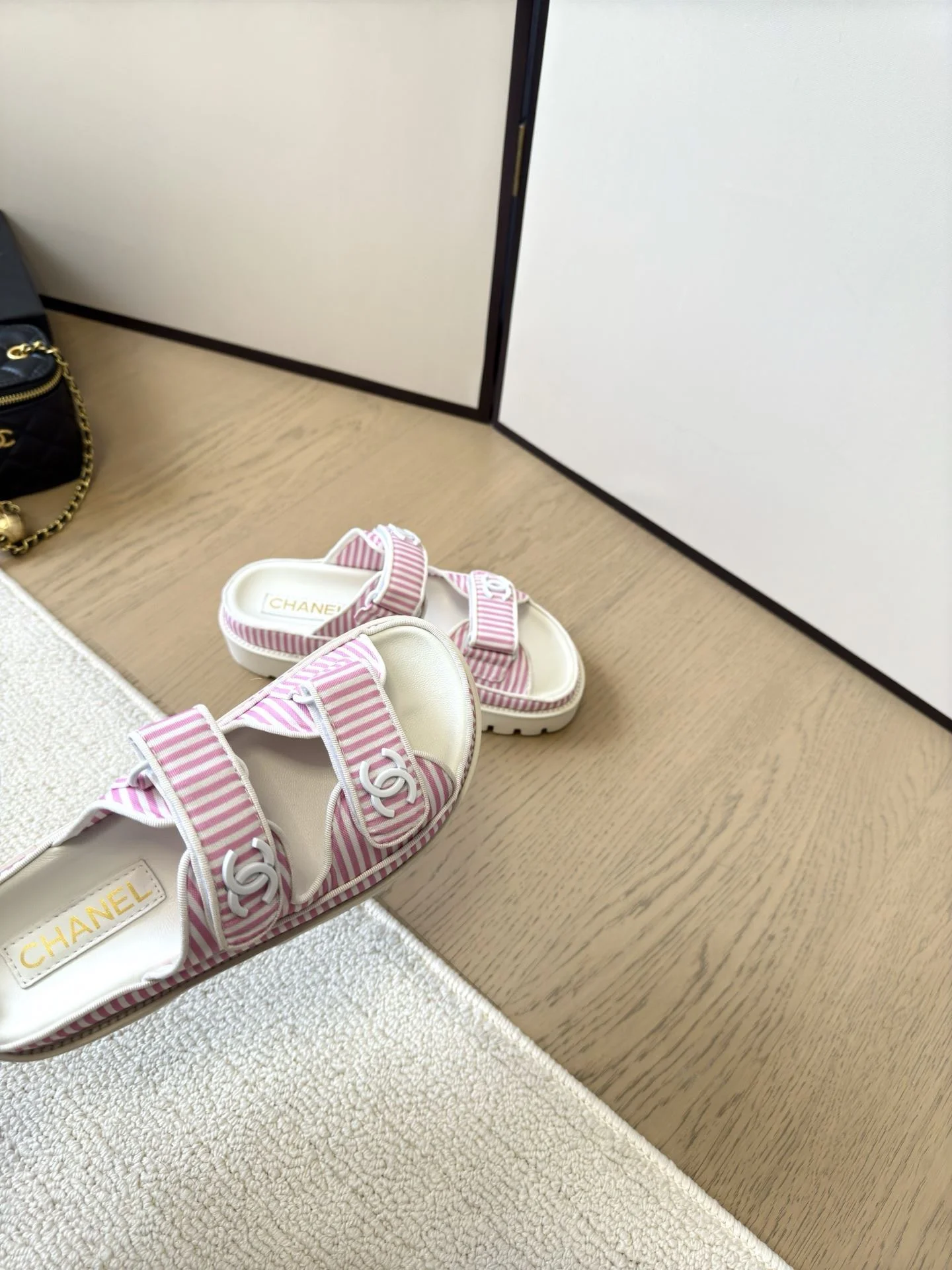 Precise copy Chanel Slippers