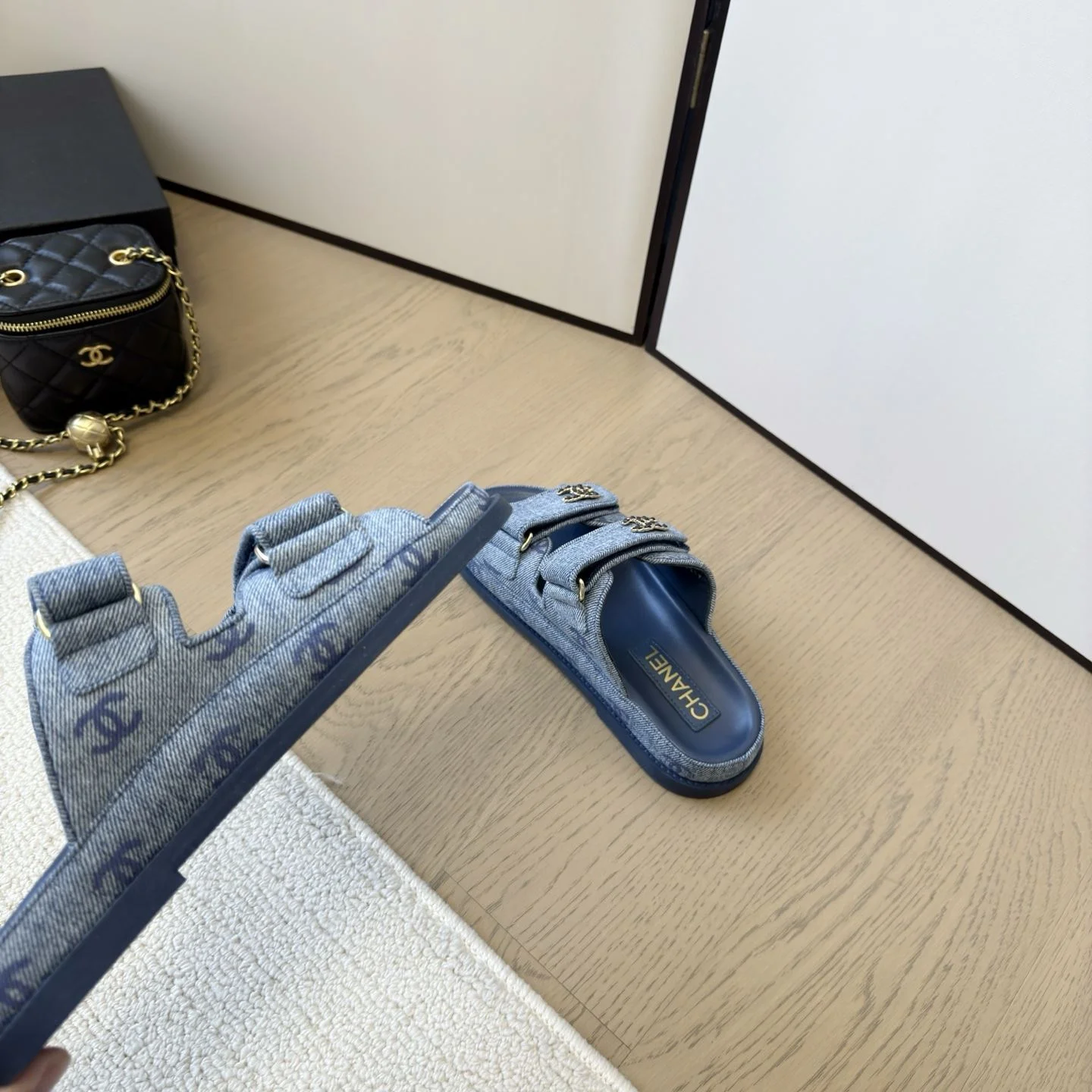 Brand-original Chanel Slippers