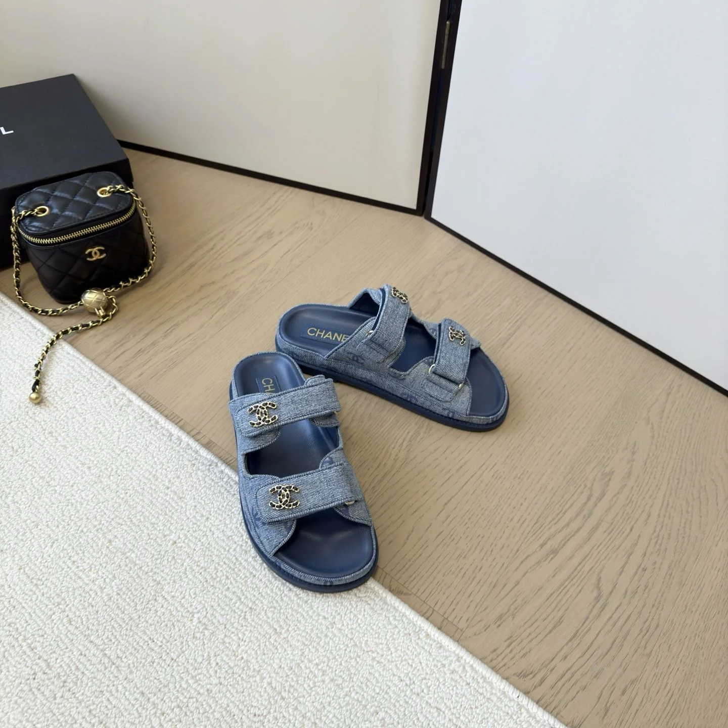 Brand-original Chanel Slippers