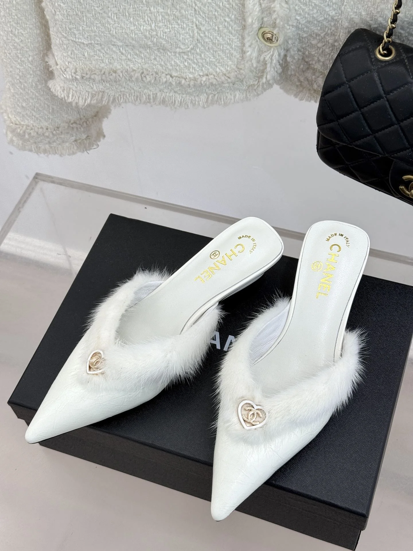 Accurate model Chanel Slippers