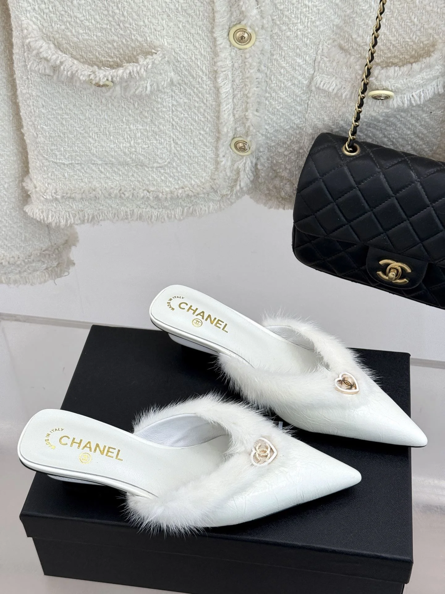 Accurate model Chanel Slippers