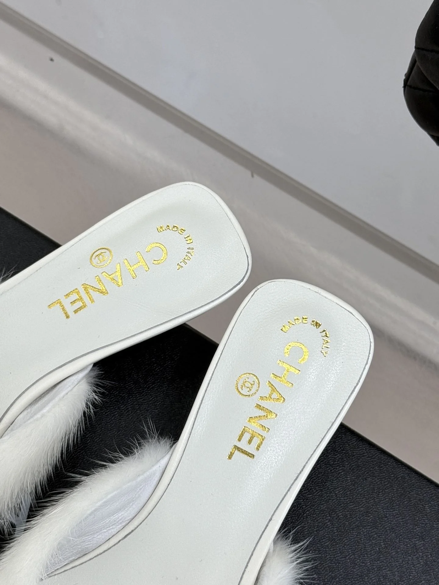 Accurate model Chanel Slippers