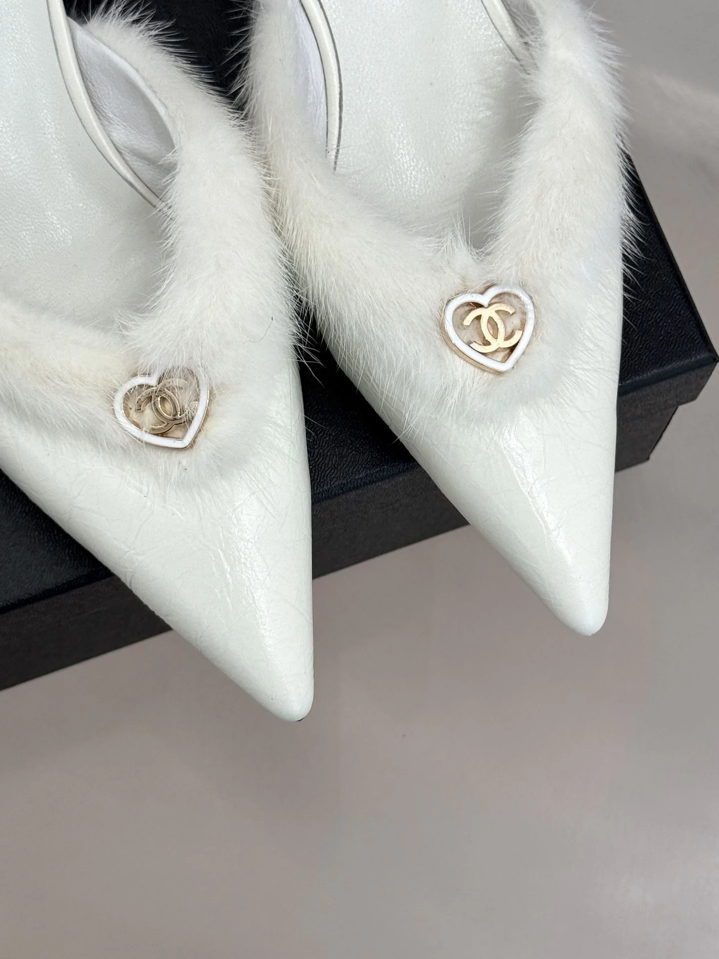 Accurate model Chanel Slippers