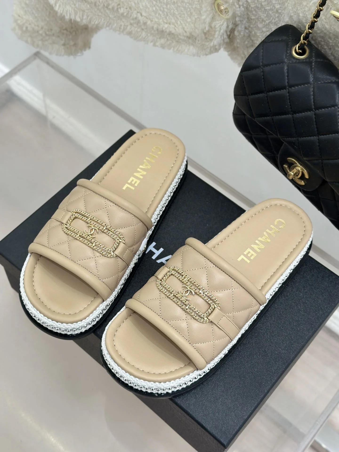 High accuracy Chanel Slippers