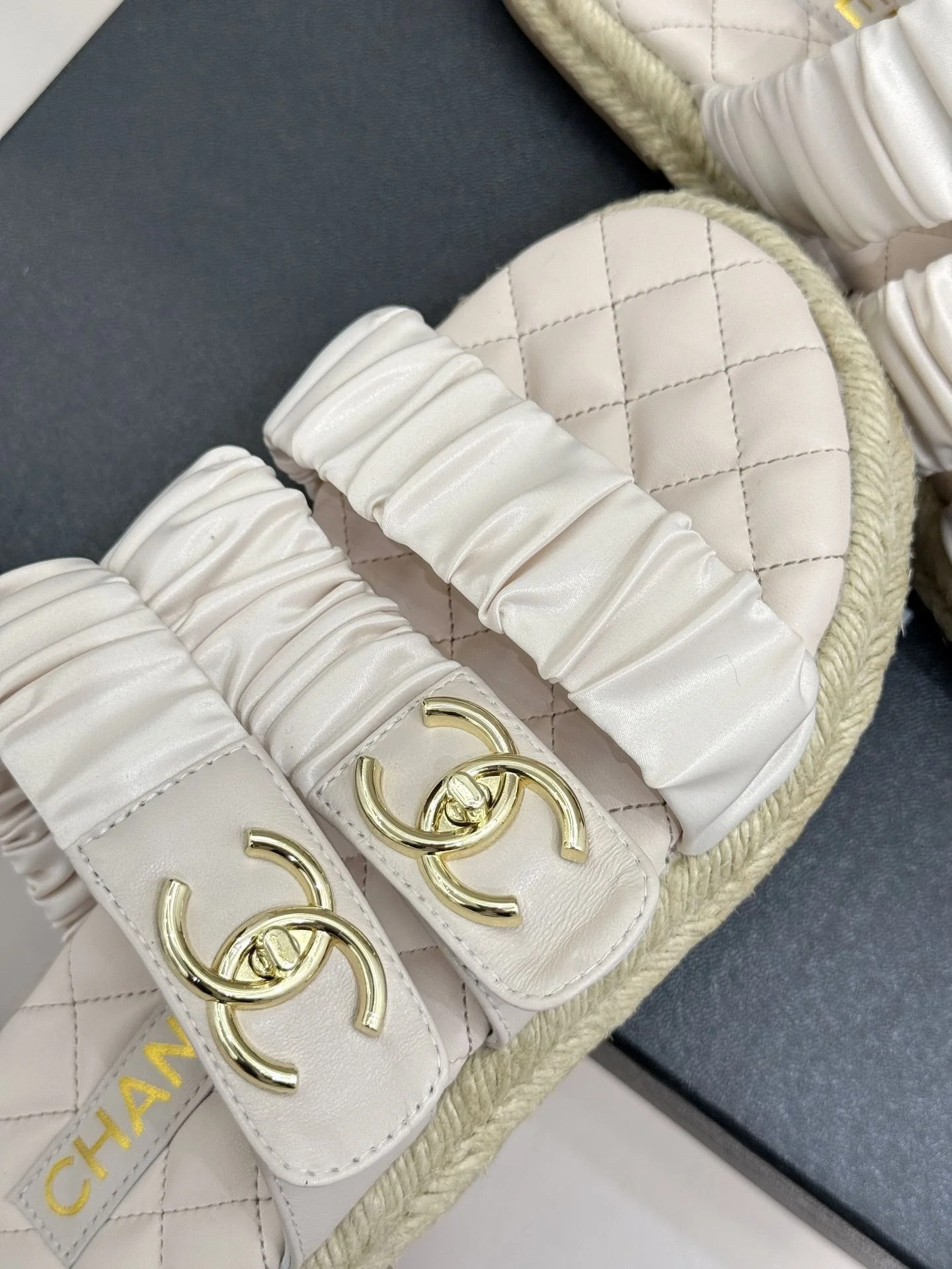 High accuracy Chanel Slippers
