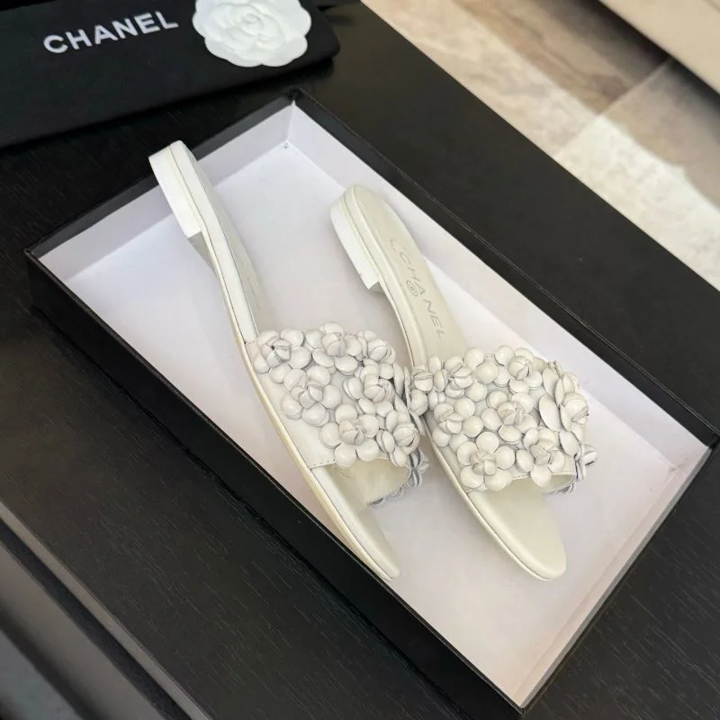 Mirror quality Chanel Slippers