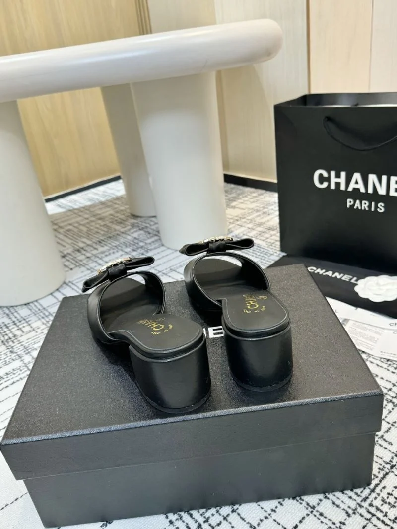 Accurate model Chanel Slippers