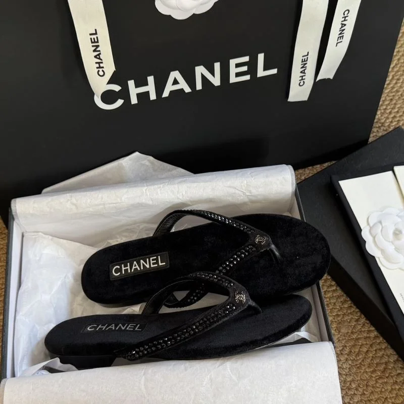 Accurate model Chanel Slippers