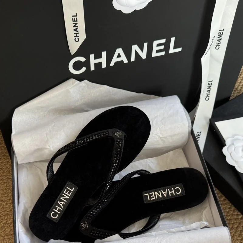 Accurate model Chanel Slippers