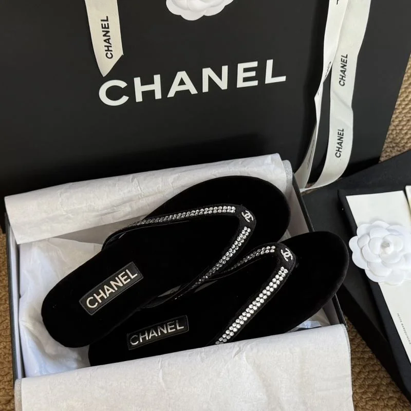Accurate model Chanel Slippers