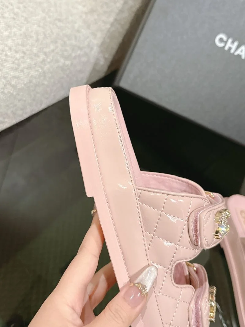 Accurate model Chanel Slippers