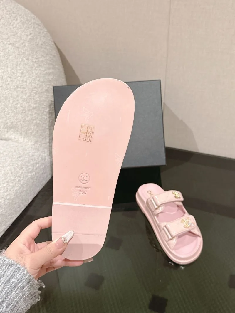Accurate model Chanel Slippers