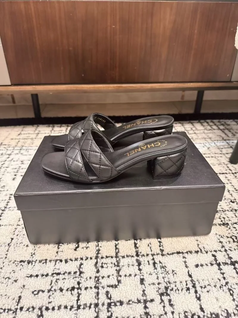 Accurate model Chanel Slippers