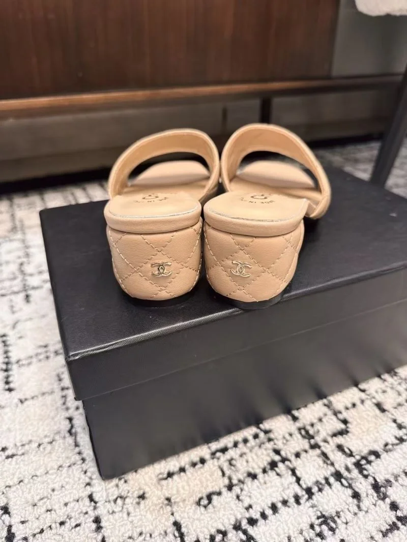 Mirror quality Chanel Slippers